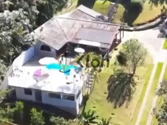 Casa / Sobrado para Venda em Petrópolis/RJ Araras 5 Quartos