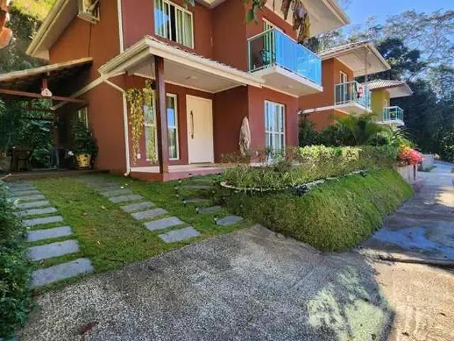 Casa / Sobrado para Venda em Petrópolis/RJ Araras