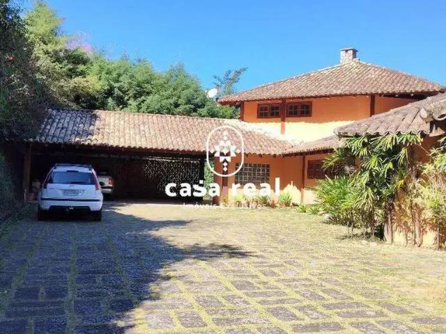 Casa / Sobrado para Venda em Petrópolis/RJ Araras