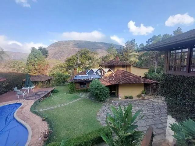 Casa / Sobrado para Venda em Petrópolis/RJ Araras 7 Quartos