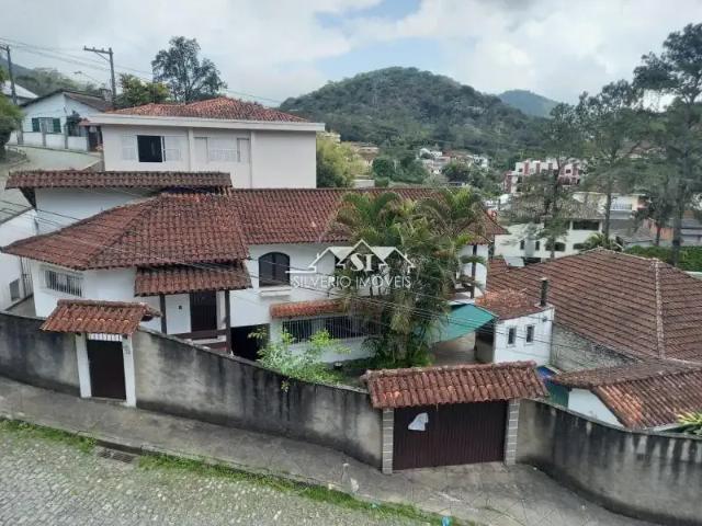 Casa / Sobrado para Venda em Petrópolis/RJ Bingen 4 Quartos