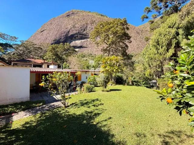 Casa / Sobrado para Venda em Petrópolis/RJ Fazenda Inglesa 3 Quartos