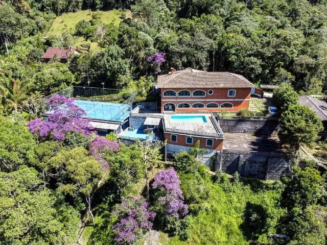Casa / Sobrado para Venda em Petrópolis/RJ Fazenda Inglesa 3 Quartos