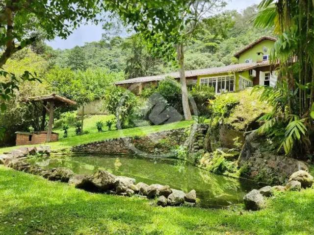 Casa / Sobrado para Venda em Petrópolis/RJ Fazenda Inglesa 4 Quartos