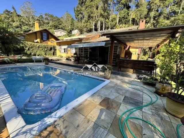 Casa / Sobrado para Venda em Petrópolis/RJ Fazenda Inglesa 5 Quartos