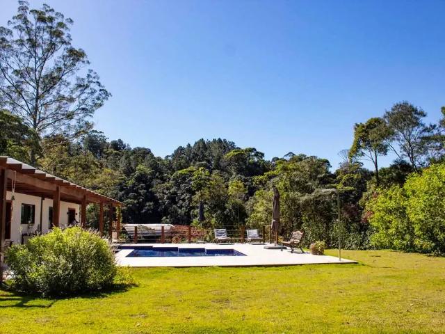 Casa / Sobrado para Venda em Petrópolis/RJ Fazenda Inglesa 5 Quartos