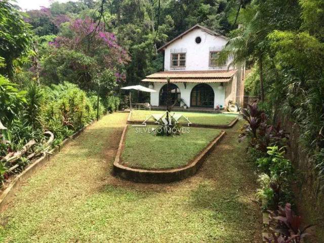Casa / Sobrado para Venda em Petrópolis/RJ Independência 4 Quartos