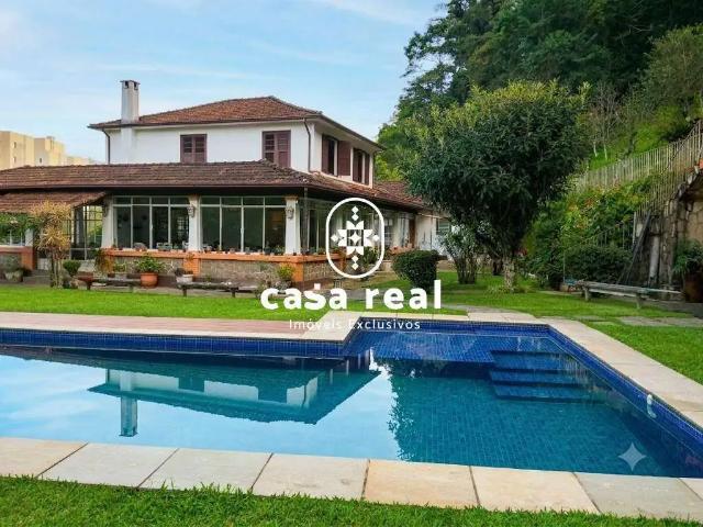 Casa / Sobrado para Venda em Petrópolis/RJ Independência 5 Quartos