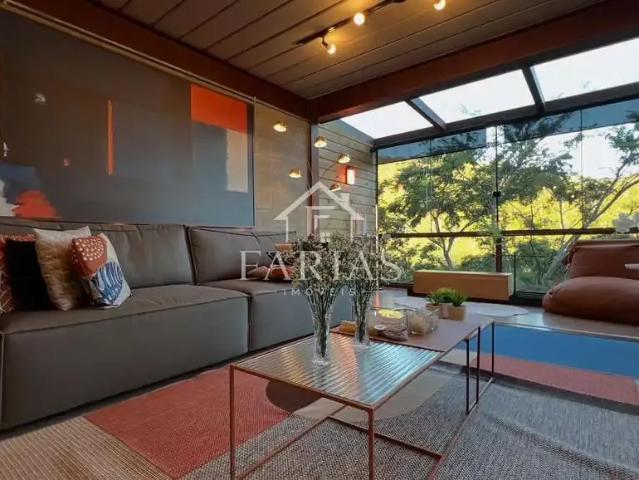 Casa / Sobrado para Venda em Petrópolis/RJ Itaipava 3 Quartos