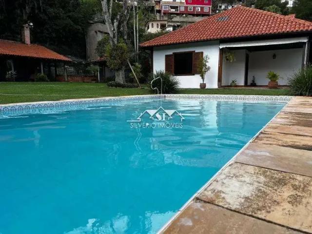 Casa / Sobrado para Venda em Petrópolis/RJ Itaipava 3 Quartos