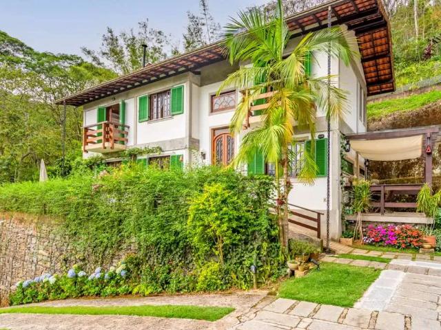 Casa / Sobrado para Venda em Petrópolis/RJ Itaipava 4 Quartos