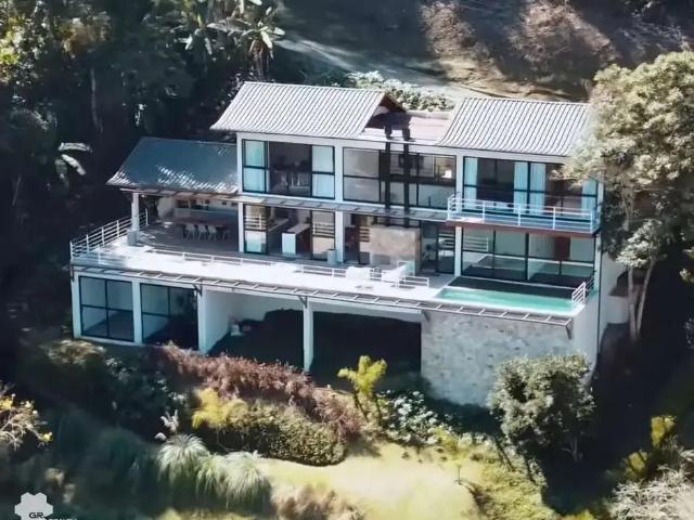Casa / Sobrado para Venda em Petrópolis/RJ Itaipava 5 Quartos