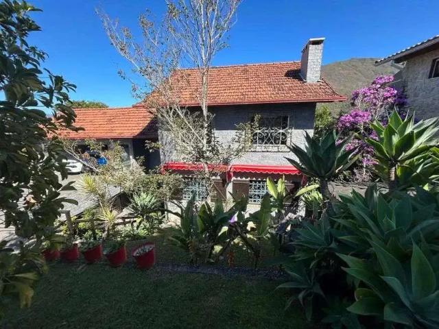 Casa / Sobrado para Venda em Petrópolis/RJ Itaipava 6 Quartos