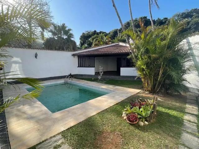 Casa / Sobrado para Venda em Petrópolis/RJ Itamarati 3 Quartos