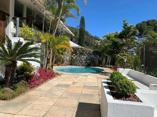 Casa / Sobrado para Venda em Petrópolis/RJ Morin 5 Quartos