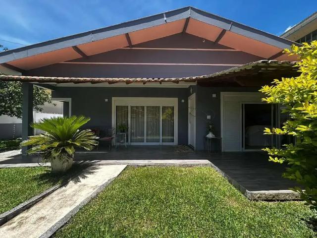 Casa / Sobrado para Venda em Petrópolis/RJ Mosela 3 Quartos