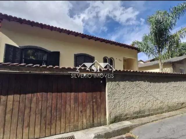 Casa / Sobrado para Venda em Petrópolis/RJ Mosela 3 Quartos