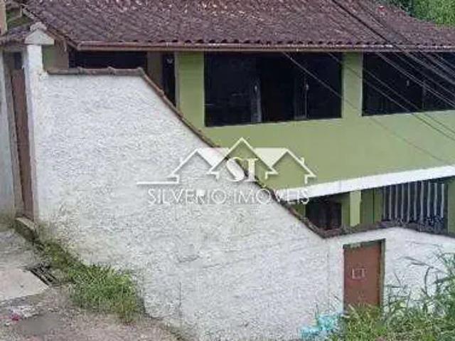 Casa / Sobrado para Venda em Petrópolis/RJ Mosela 4 Quartos