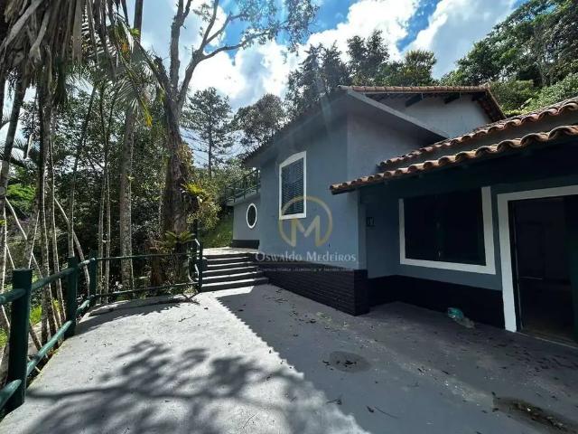 Casa / Sobrado para Venda em Petrópolis/RJ Mosela 4 Quartos
