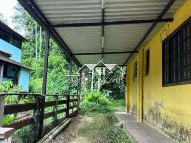 Casa / Sobrado para Venda em Petrópolis/RJ Nova Macaé 4 Quartos
