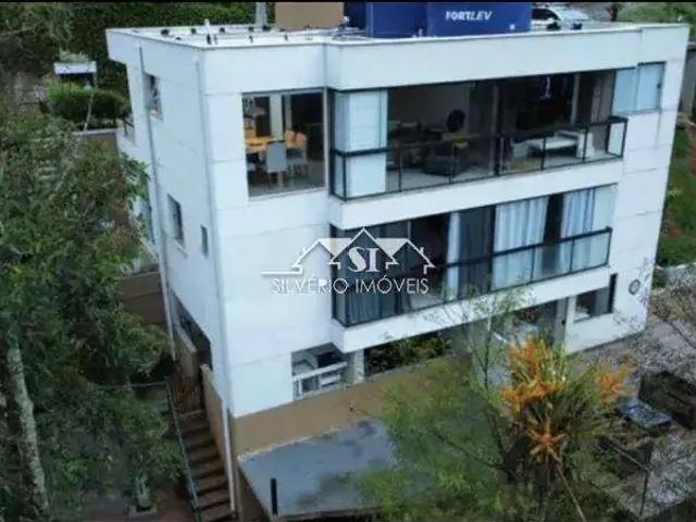 Casa / Sobrado para Venda em Petrópolis/RJ Nogueira 3 Quartos