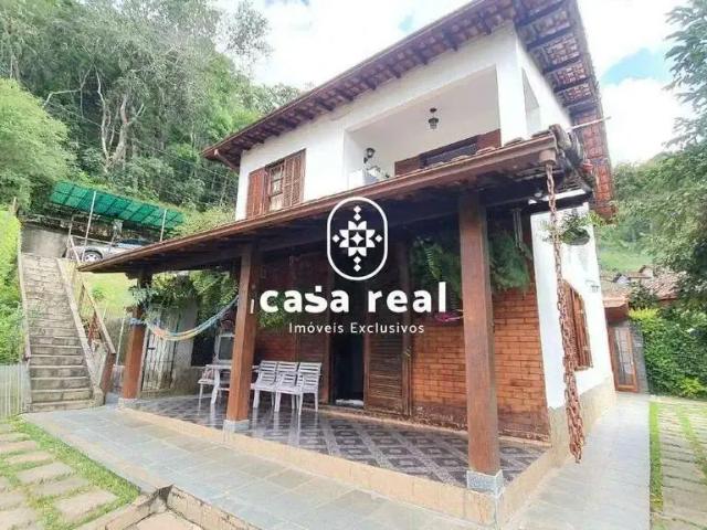 Casa / Sobrado para Venda em Petrópolis/RJ Nogueira 3 Quartos