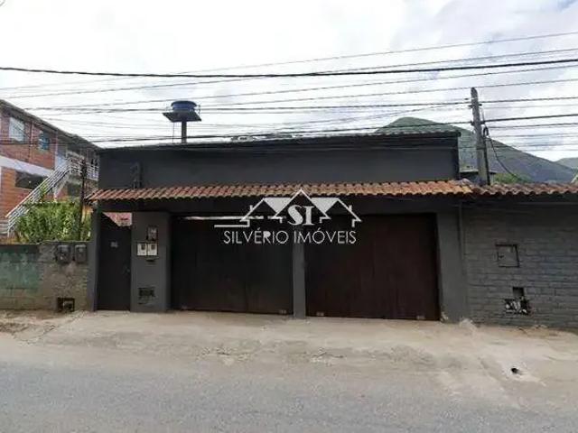 Casa / Sobrado para Venda em Petrópolis/RJ Nogueira 2 Quartos