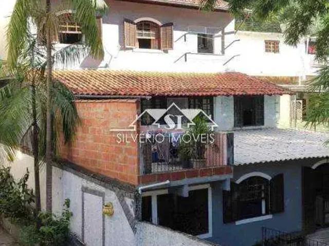 Casa / Sobrado para Venda em Petrópolis/RJ Nogueira 7 Quartos