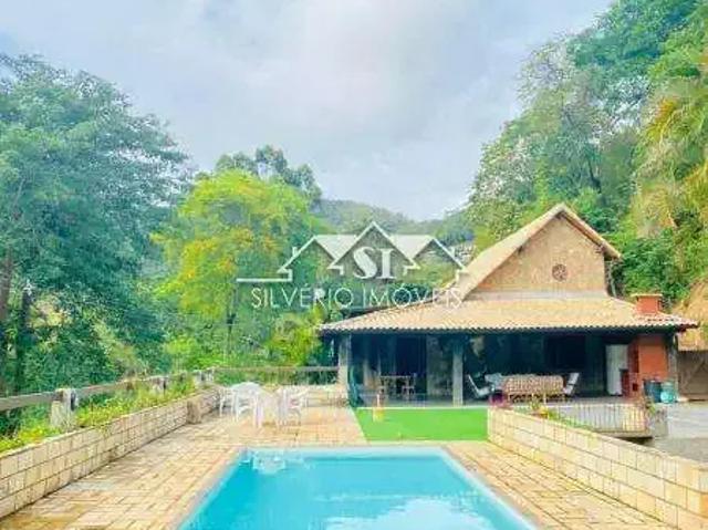 Casa / Sobrado para Venda em Petrópolis/RJ Nogueira 5 Quartos