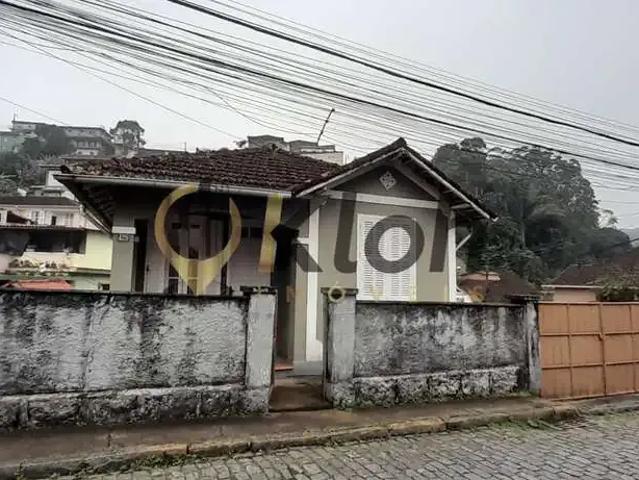 Casa / Sobrado para Venda em Petrópolis/RJ Saldanha Marinho 3 Quartos