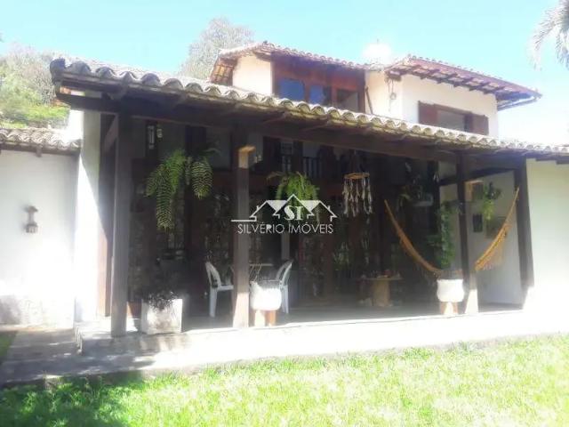 Casa / Sobrado para Venda em Petrópolis/RJ Samambaia 3 Quartos