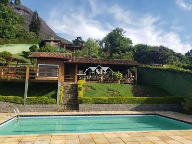 Casa / Sobrado para Venda em Petrópolis/RJ Samambaia 3 Quartos