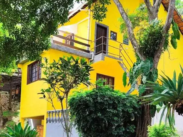 Casa / Sobrado para Venda em Petrópolis/RJ Samambaia 3 Quartos