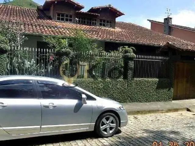 Casa / Sobrado para Venda em Petrópolis/RJ Samambaia 5 Quartos