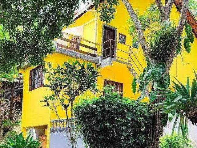 Casa / Sobrado para Venda em Petrópolis/RJ Samambaia 6 Quartos