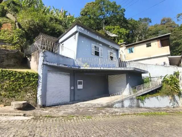 Casa / Sobrado para Venda em Petrópolis/RJ Quarteirão Brasileiro 2 Quartos