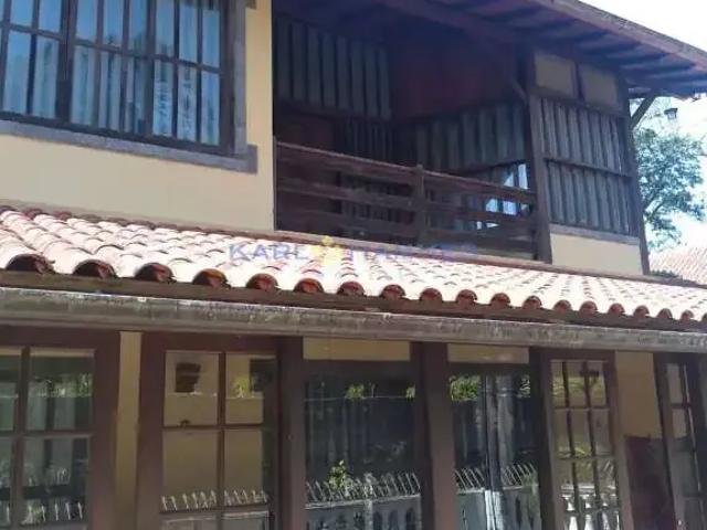 Casa / Sobrado para Venda em Petrópolis/RJ Quarteirão Ingelheim 3 Quartos