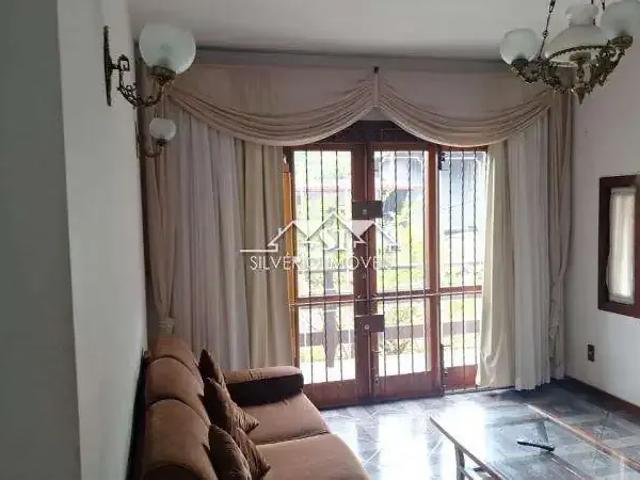 Casa / Sobrado para Venda em Petrópolis/RJ Quissama 3 Quartos
