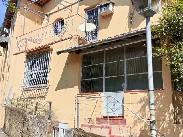 Casa / Sobrado para Venda em Petrópolis/RJ Quissama 2 Quartos