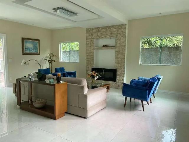 Casa / Sobrado para Venda em Petrópolis/RJ Quitandinha 3 Quartos