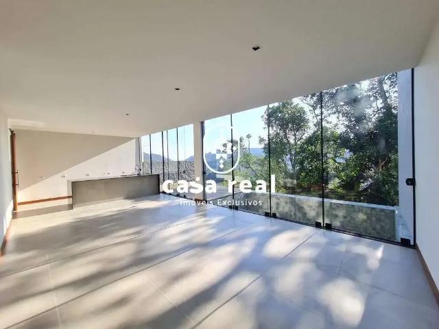 Casa / Sobrado para Venda em Petrópolis/RJ Quitandinha 3 Quartos