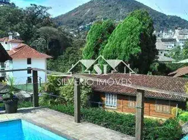 Casa / Sobrado para Venda em Petrópolis/RJ Quitandinha 4 Quartos