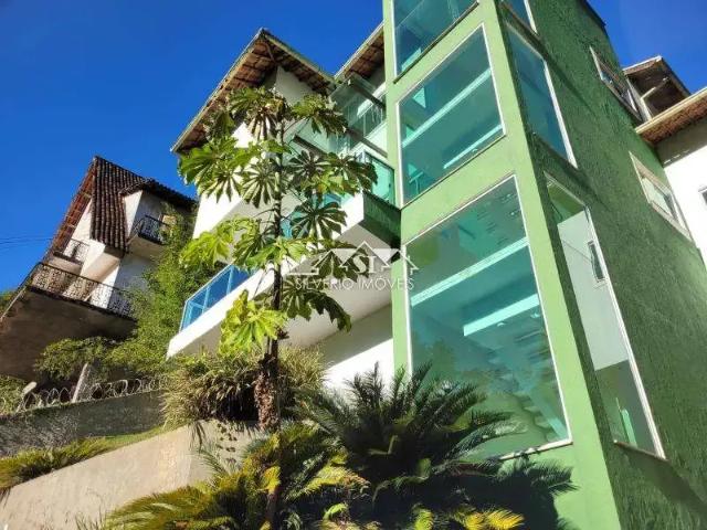 Casa / Sobrado para Venda em Petrópolis/RJ Quitandinha 4 Quartos