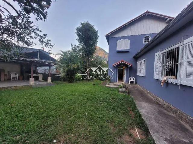 Casa / Sobrado para Venda em Petrópolis/RJ Quitandinha 4 Quartos