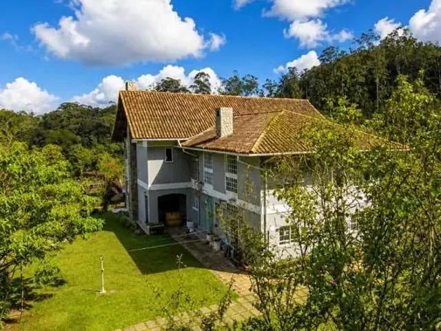 Casa / Sobrado para Venda em Petrópolis/RJ Quitandinha 4 Quartos
