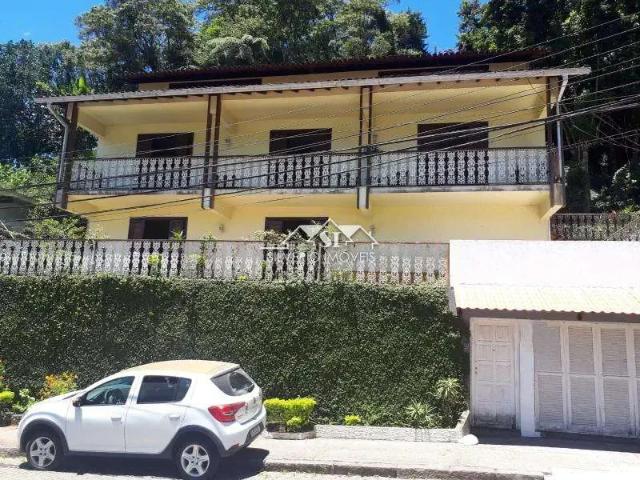 Casa / Sobrado para Venda em Petrópolis/RJ Quitandinha 5 Quartos