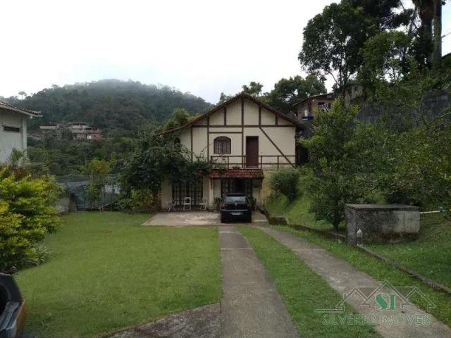 Casa / Sobrado para Venda em Petrópolis/RJ Quitandinha 5 Quartos