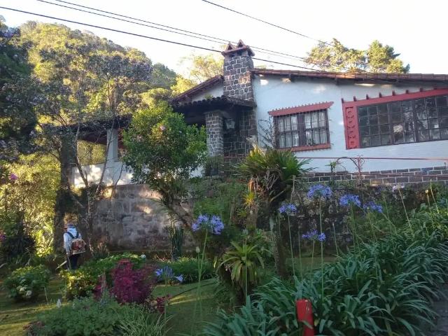Casa / Sobrado para Venda em Petrópolis/RJ Quitandinha 9 Quartos