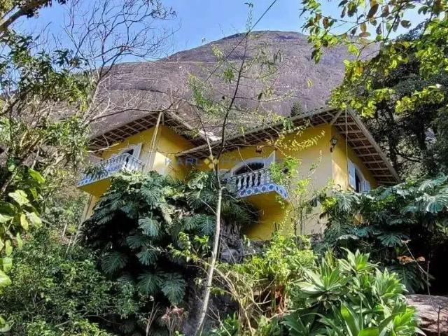 Casa / Sobrado para Venda em Petrópolis/RJ Retiro 3 Quartos