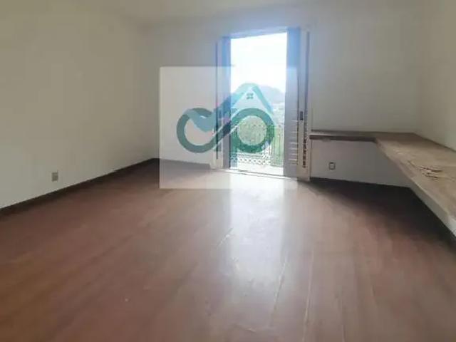 Casa / Sobrado para Venda em Petrópolis/RJ Retiro 4 Quartos